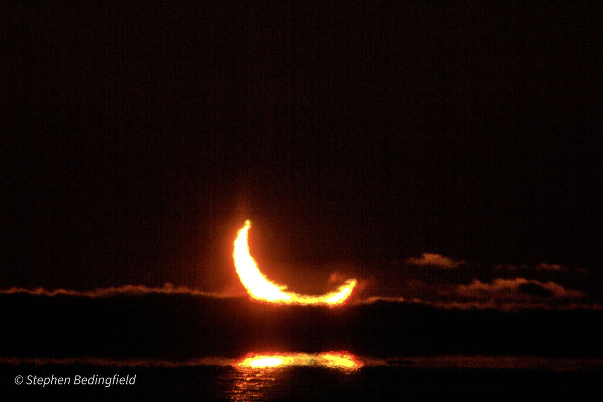 Rare 'double sunrise' captured in Canada by intrepid solar eclipse ...