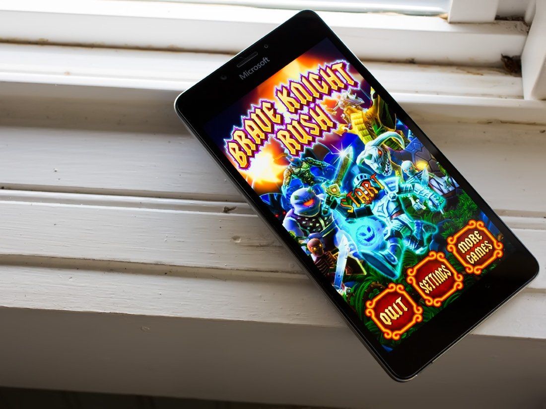 Crush monsters and save the kingdom with Brave Knight Rush for Windows ...