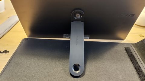 ASUS ZenScreen MB166CR review: a portable monitor at a palatable price ...