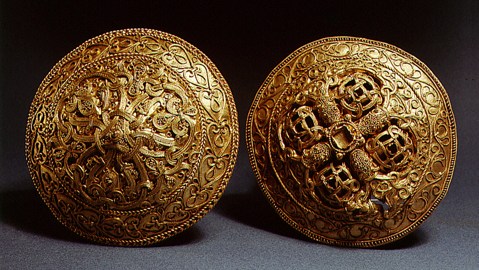 Hornelund Brooches: Viking age gold ornaments mysteriously buried in ...