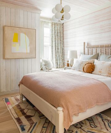 10 space-enhancing small bedroom design tricks I always use | Homes and ...