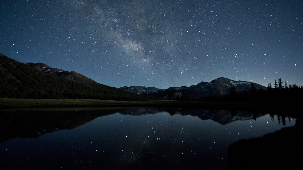 The Milky Way will be visible across the US this month. Here's how to ...