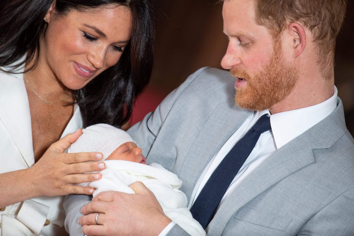 This surprising royal was one of the first to meet Baby Archie | Woman ...