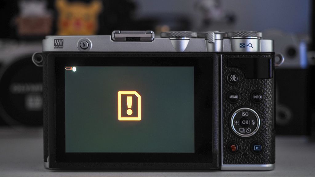 How do YOU delete photos from your memory cards – and is it damaging ...