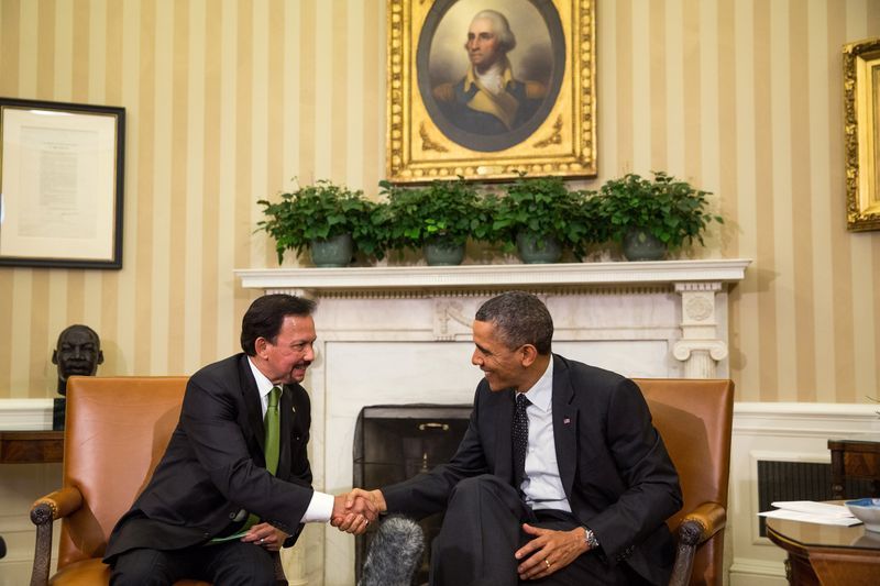 30 Most Extravagant Gifts Presidents Have Received in History | Marie ...