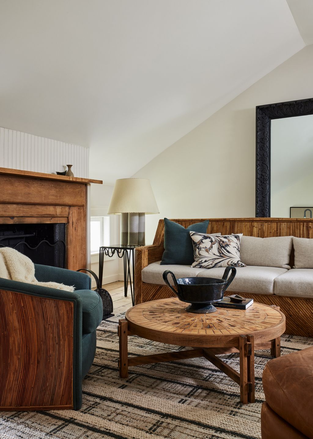 Why the "Command Position" is the one Feng Shui rule you should follow ...