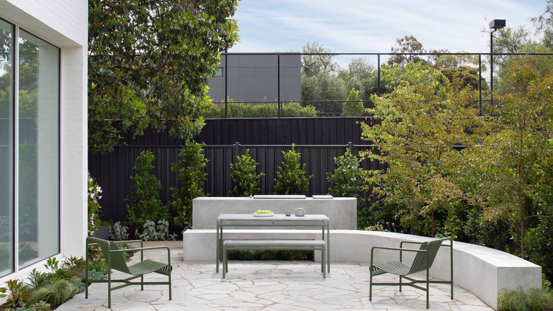 5 Things You Need to Know About Your Garden's Fences in Feng Shui ...