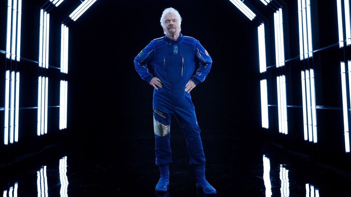 In Photos: Virgin Galactic's Sleek Under Armour Spacesuits for Space ...