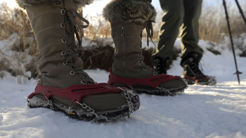 Get a grip: winter traction devices for shoes | Advnture