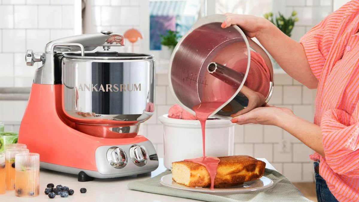People are ditching their KitchenAid for this chic Swedish stand mixer ...