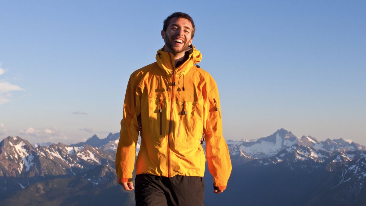 How to choose a rain jacket for hiking escapades in the wet | Advnture
