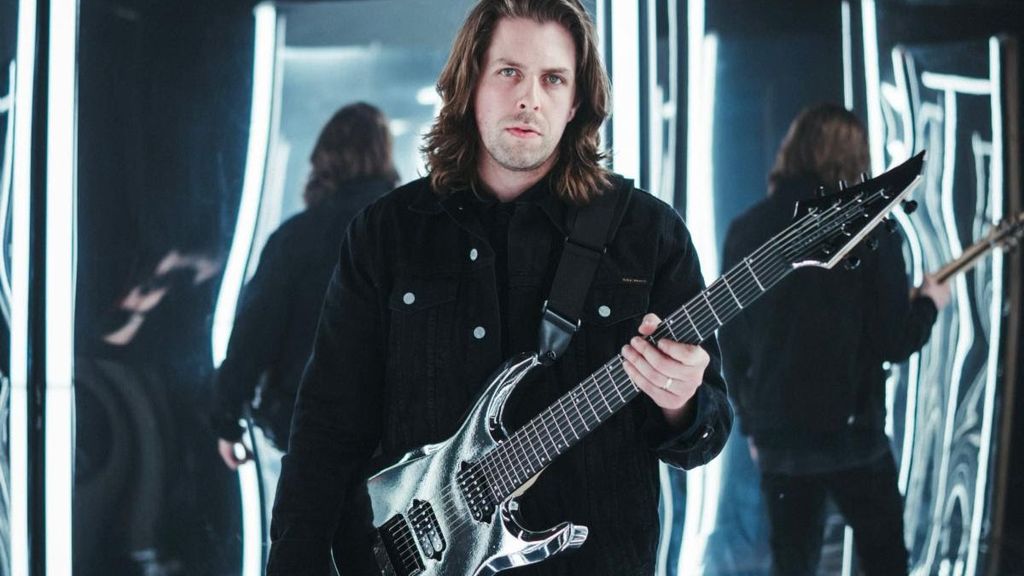 Spiritbox guitarist Mike Stringer is roadtesting guitars unlike ...