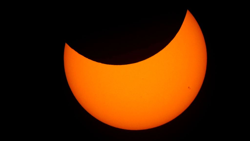 What to expect from each stage of the partial solar eclipse on Sept. 21 ...