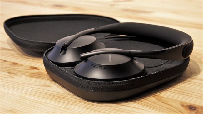 Bose Noise Cancelling Headphones UC 700 review | TechRadar