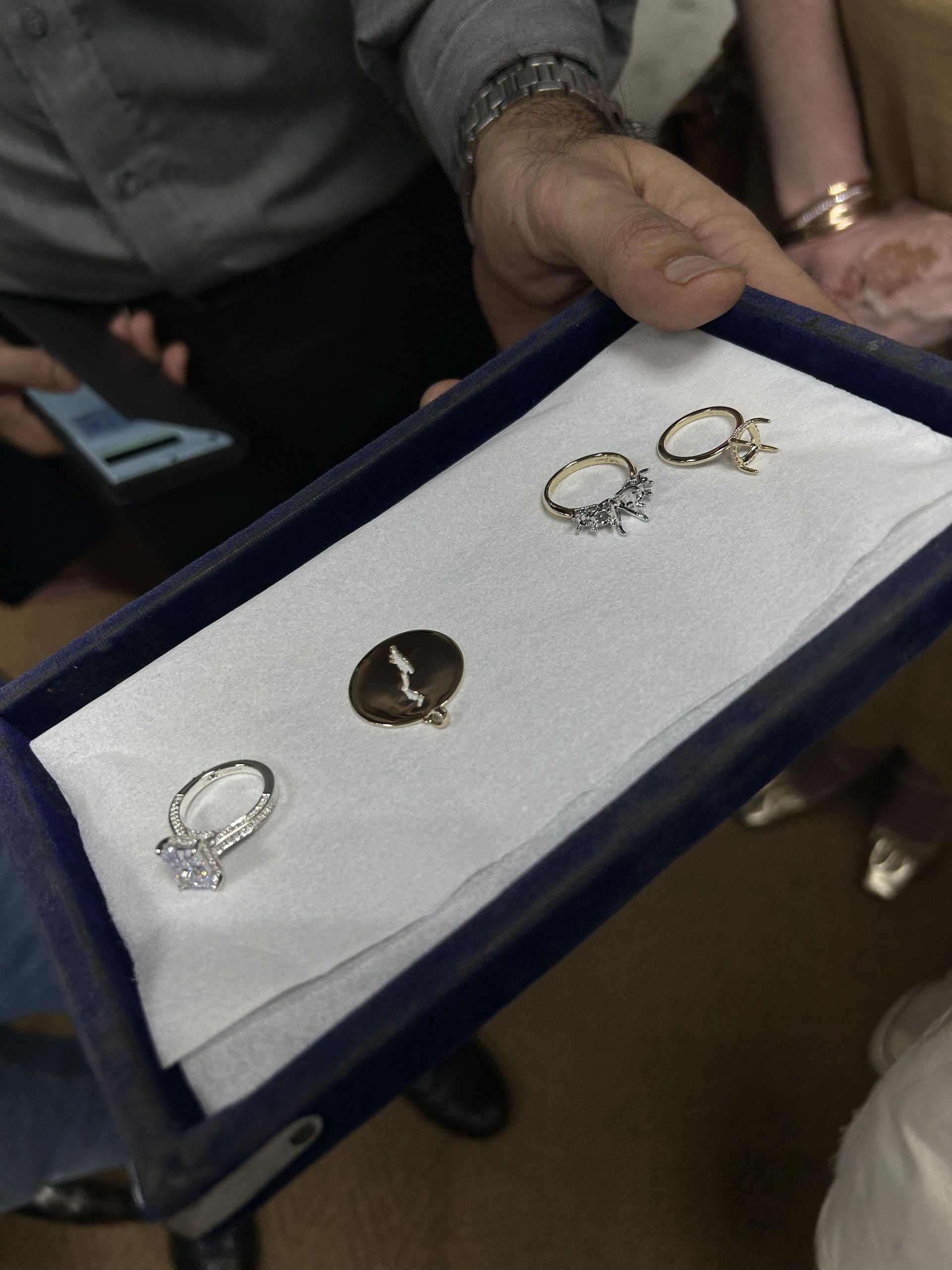 How to Customize an Engagement Ring, According to a Luxury Jeweler ...