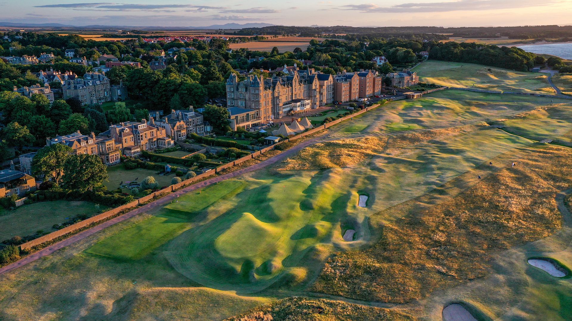 North Berwick Golf Club West Links: Course Review, Tee Times and Key ...