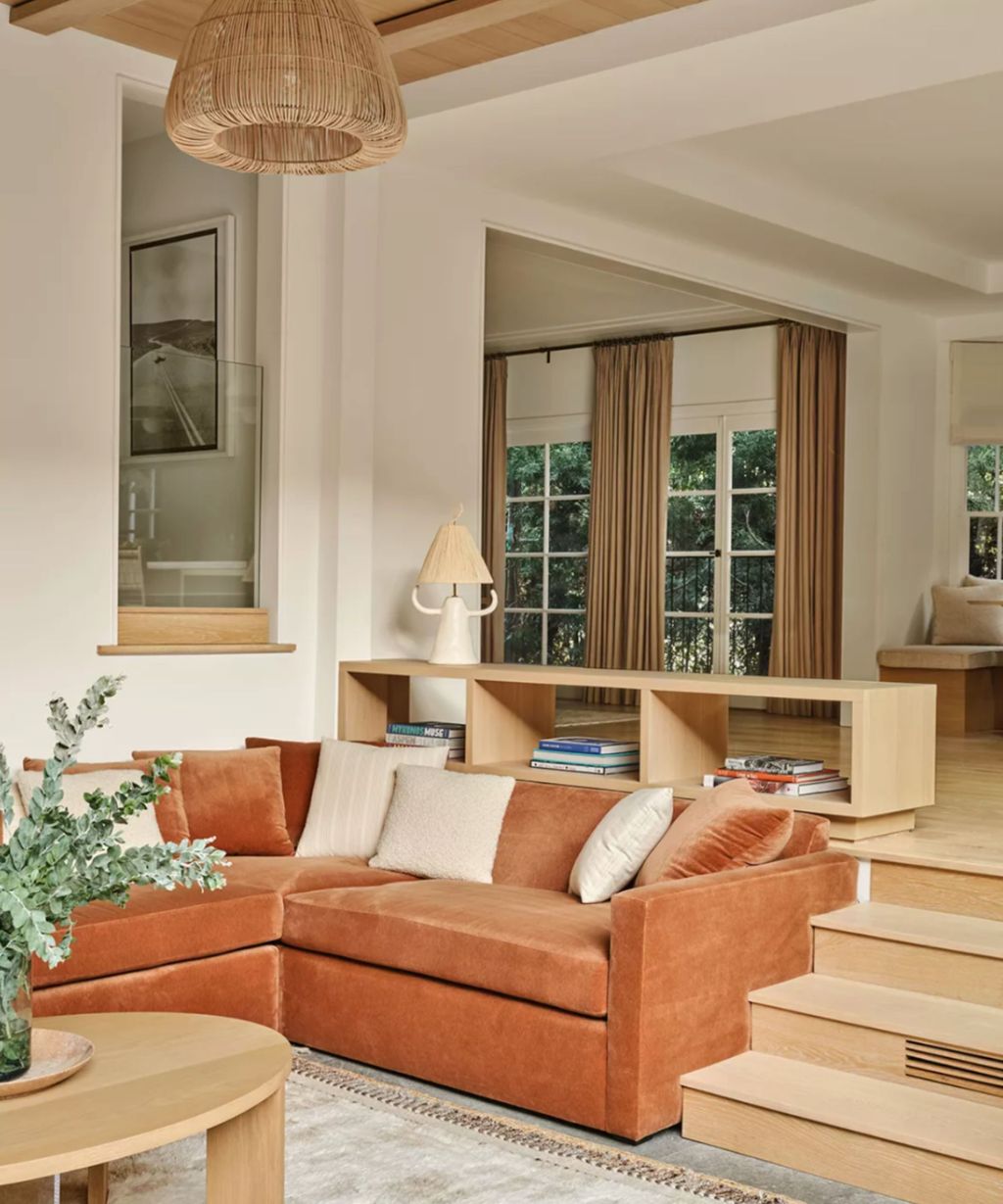 How can I make a small living room look less cluttered? 10 must-know ...
