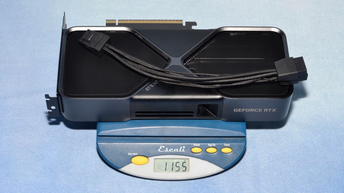 Nvidia GeForce RTX 5070 Founders Edition - Nvidia GeForce RTX 5070 ...