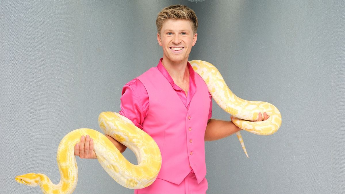 Dancing With The Stars Fans Want Terri Irwin To Compete, And Robert ...