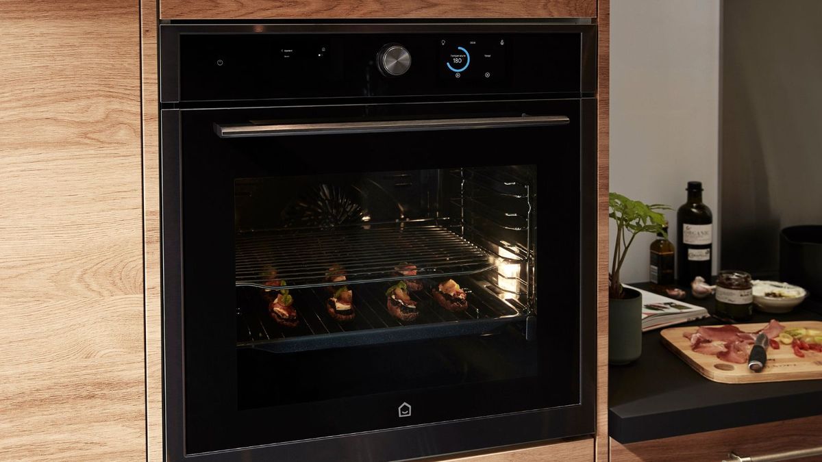 How to clean a broiler: 5 top cleaning tips | Homes and Gardens