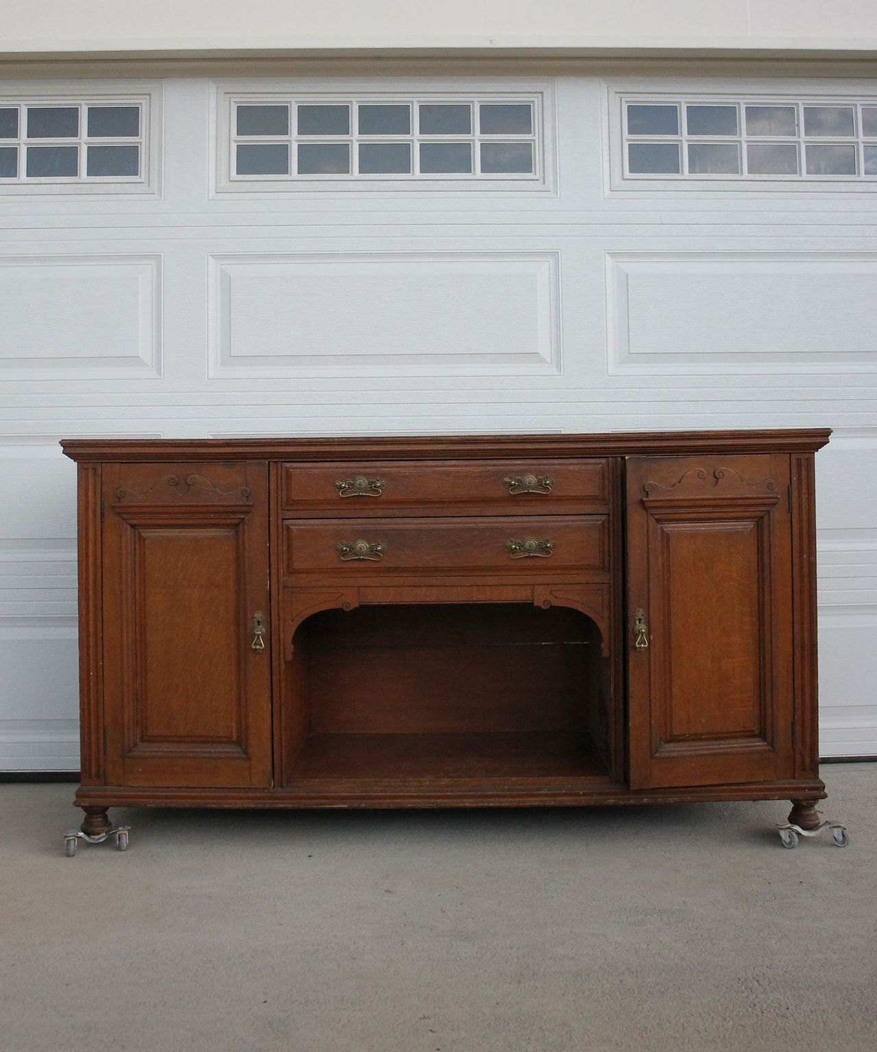 How to refinish a solid wood buffet | Real Homes