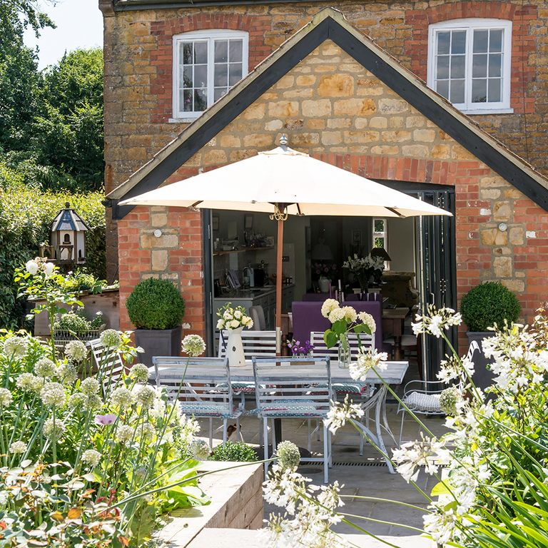 Split level garden makeover with plant-packed borders | Ideal Home