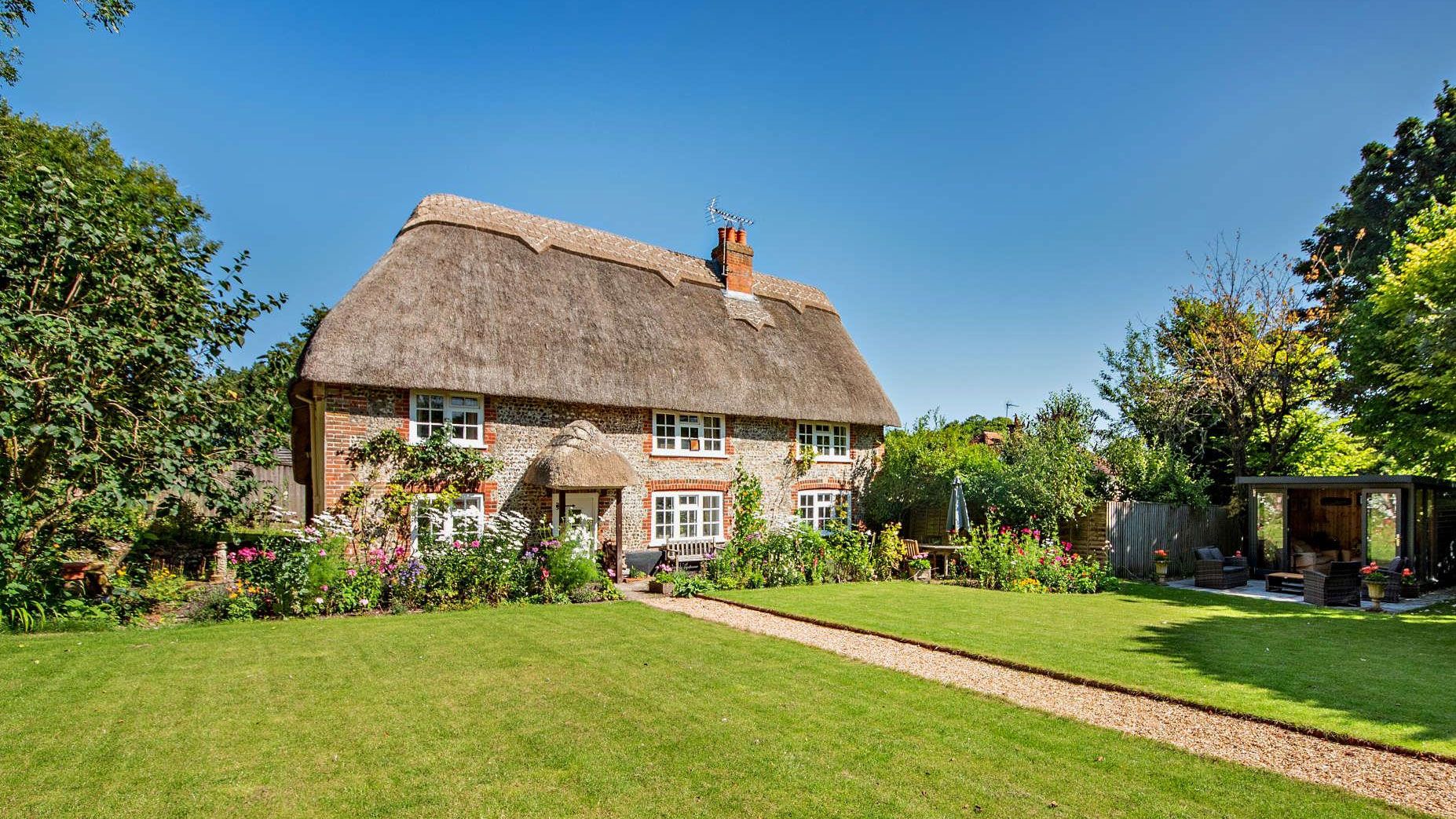 Best country houses for sale this week | Country Life