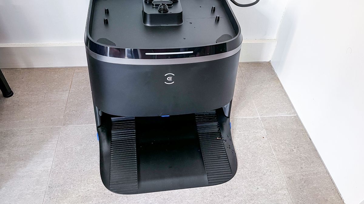 Ecovacs Deebot T30 Omni review: a compact and good value all-in-one ...