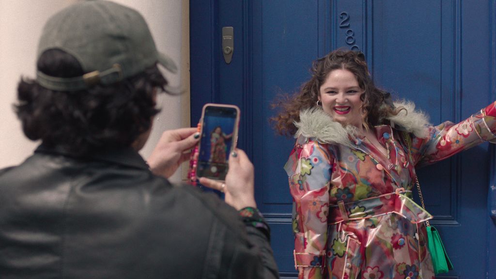 Meet The Too Much Cast Your Guide To The Netflix Series Marie Claire