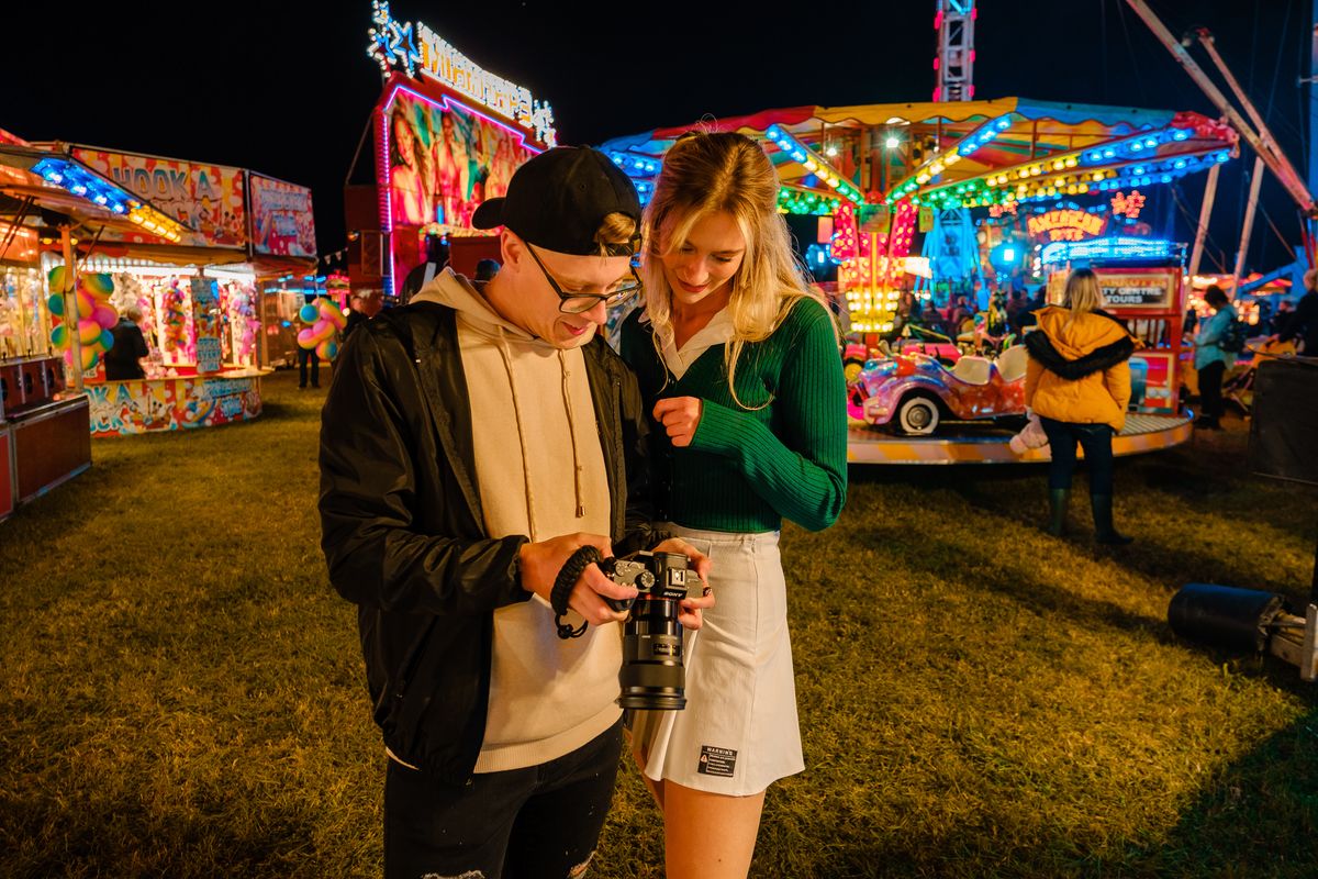 How to shoot stunning portrait photos at a fairground after dark ...
