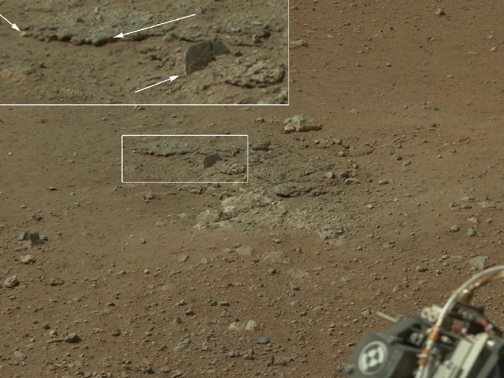 Mars Rover Curiosity Snaps Hi-Res Color Views of Red Planet | Space