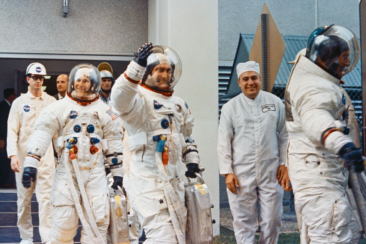In Memoriam: Astronaut Dick Gordon Remembered in Pictures: Page 2 | Space