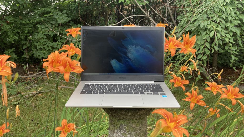 Samsung Galaxy Book Go: The $349 laptop that tests your patience ...