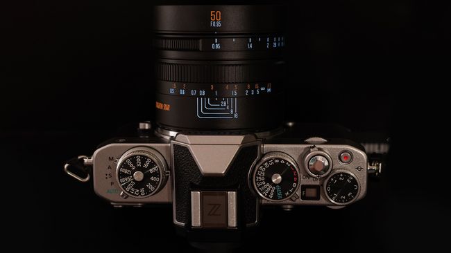 The new Samyang x Schnieder-Kreuznach zoom lens goes on display at The ...