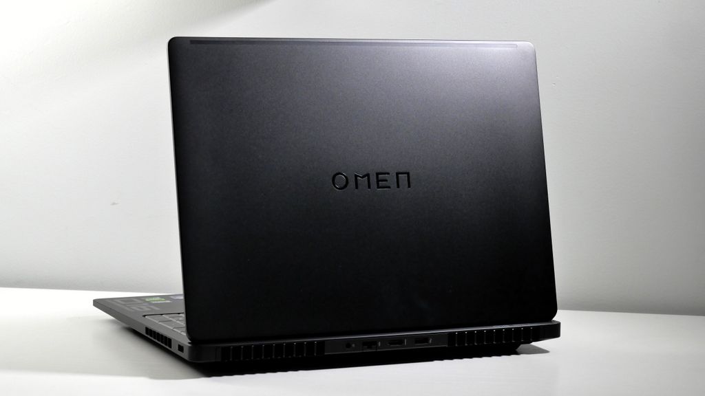 HP Omen Max 16 (RTX 5090) review | Laptop Mag