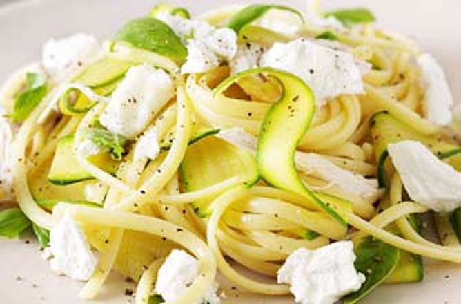 Courgette and chicken pasta | Dinner Recipes | GoodtoKnow