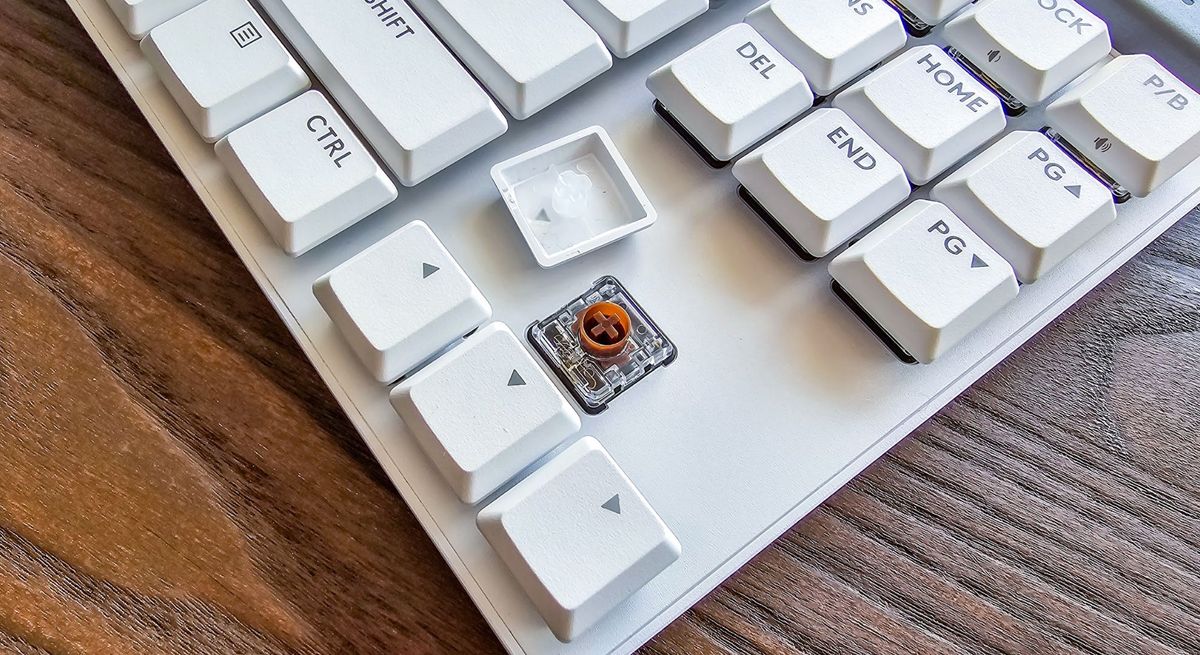 Logitech G515 Lightspeed TKL review: gaming performance in a keyboard ...