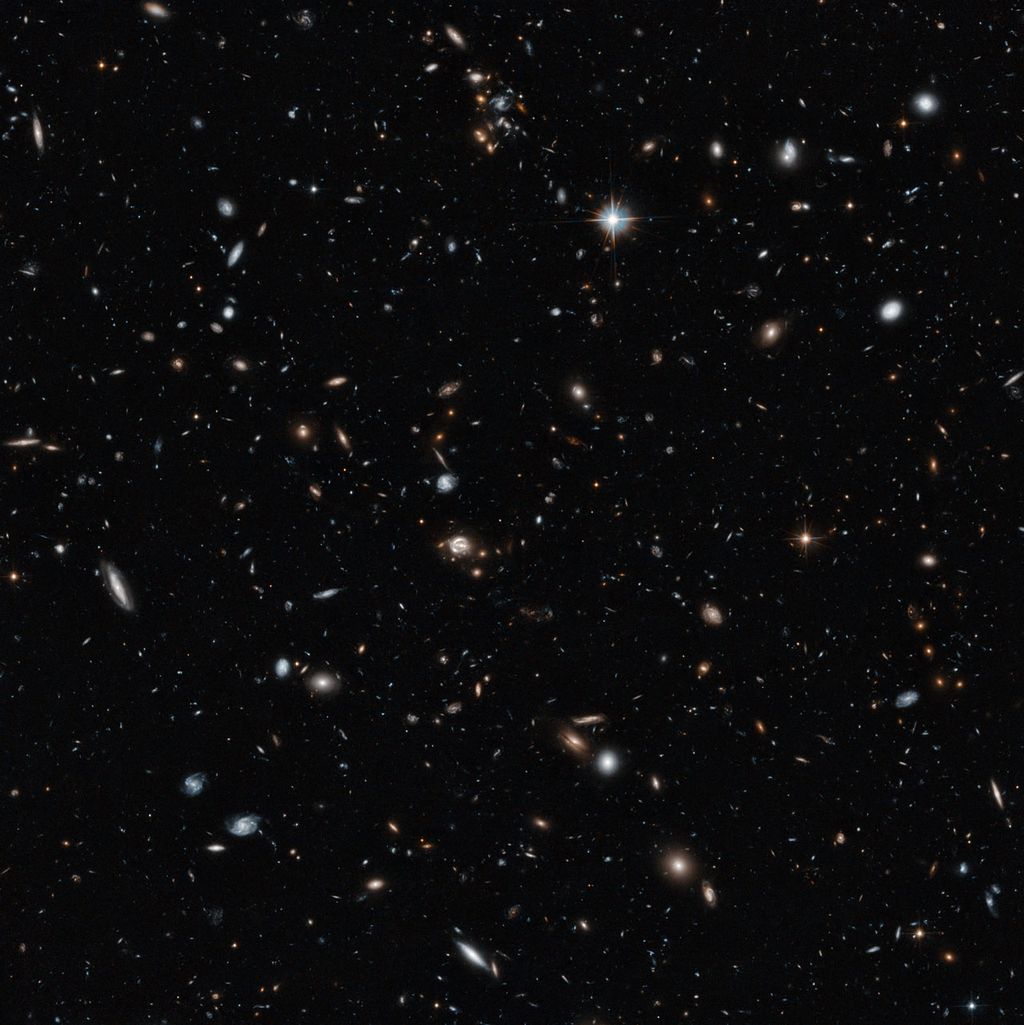 Stunning Hubble Telescope View Reveals Deep View of Universe (Video ...