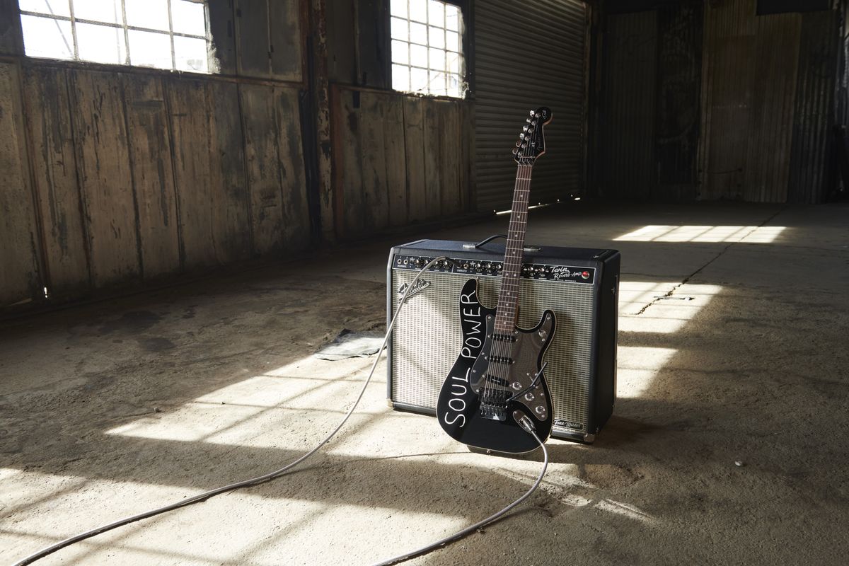 Tom Morello 'Soul Power' Artist Signature Stratocaster released by ...