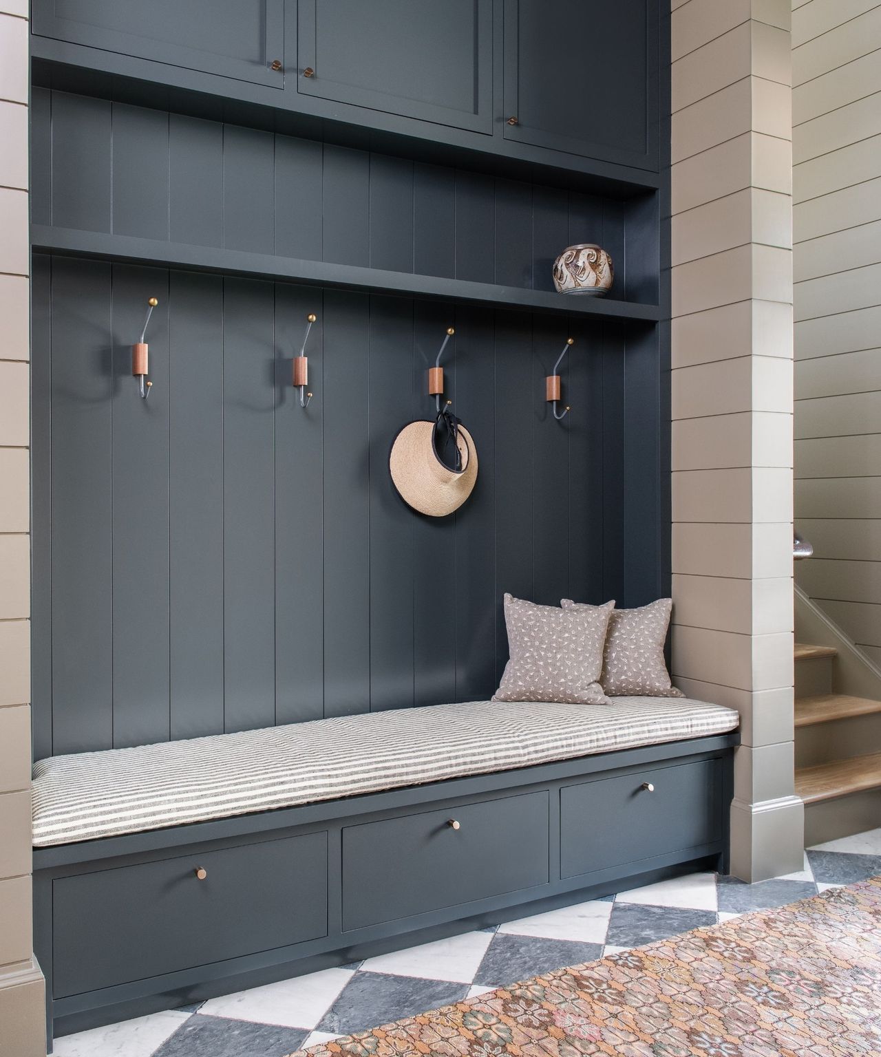 I'm an interior designer – these are 5 mudroom design rules I swear by ...