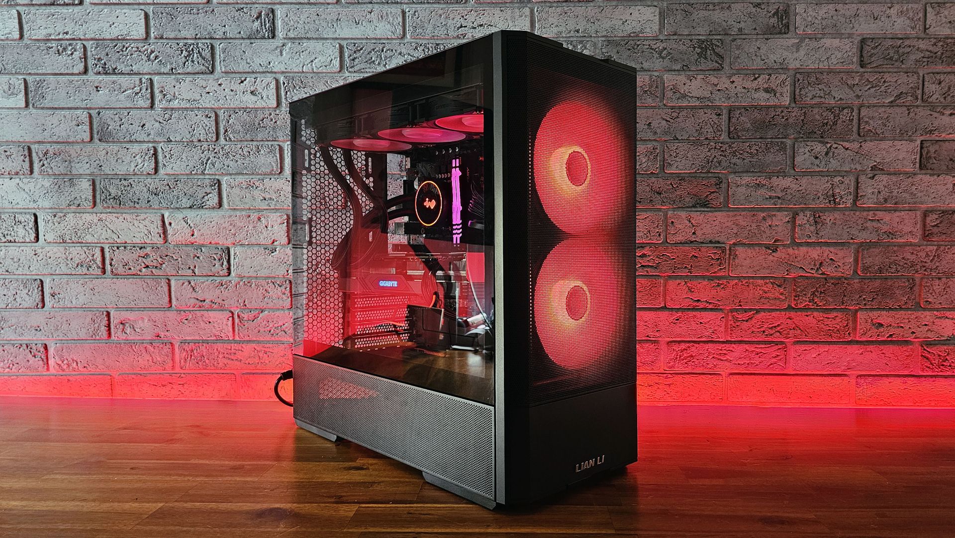 Hands-on with Lian Li's Lancool 207 PC case: Rethinking ATX on a budget ...