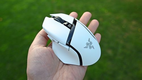 Razer Pro Click V2 Vertical Edition mouse review: A new champ | Windows ...