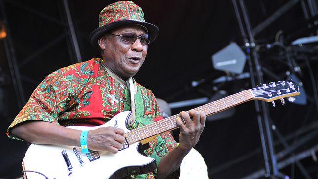 Ebo Taylor, Ghanaian highlife pioneer, dies at 90 | Guitar World