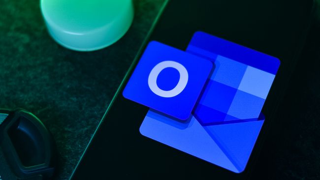 Microsoft Outlook gets a Lite touch for lower-end Android phones ...