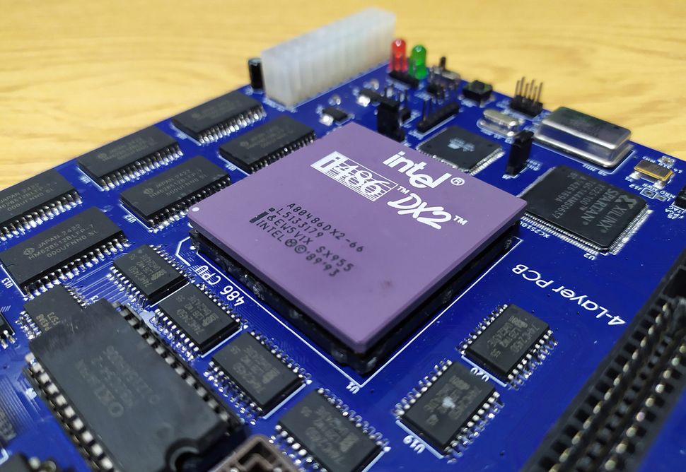 Open-source Intel 486 mobo built from scratch in under 6 months for ...