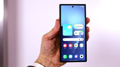 Samsung Galaxy Fold 2 hands-on & unboxing: Flat-out impressive ...