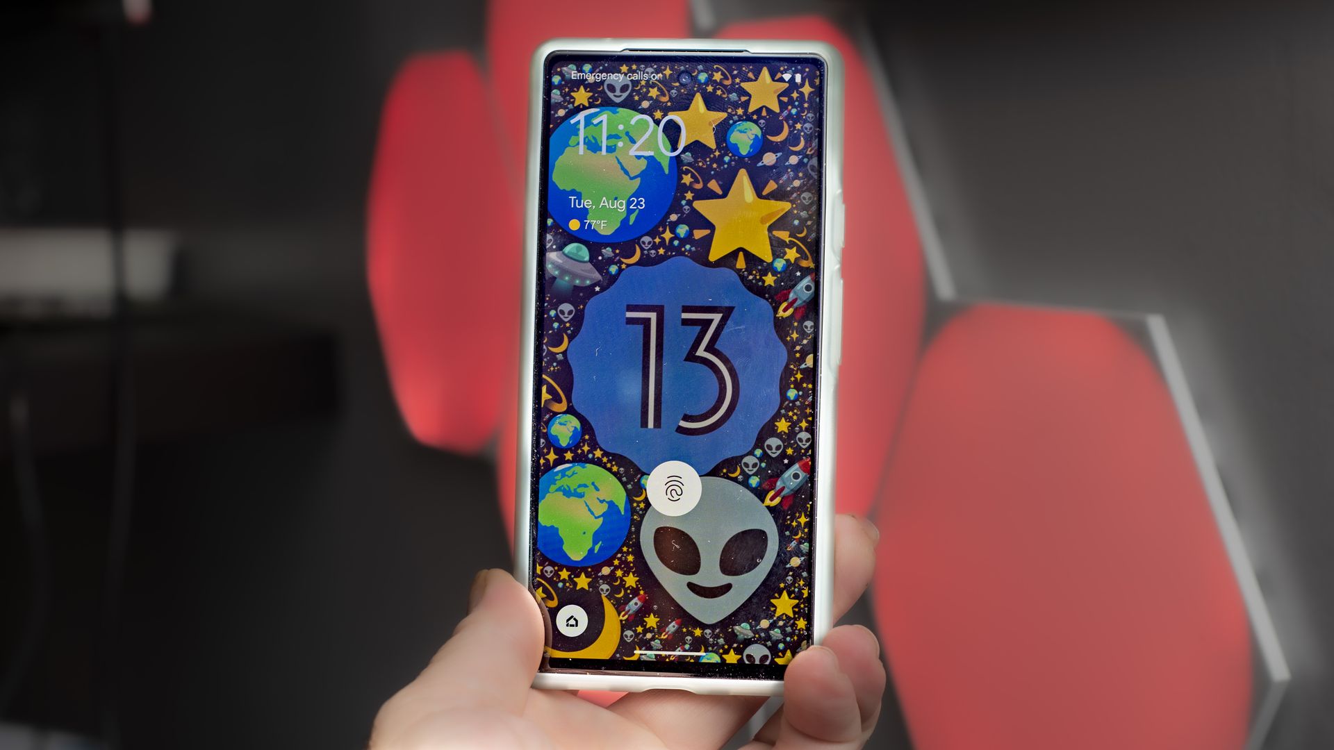 How to find the Android 13 Easter egg and make wild wallpapers with it ...