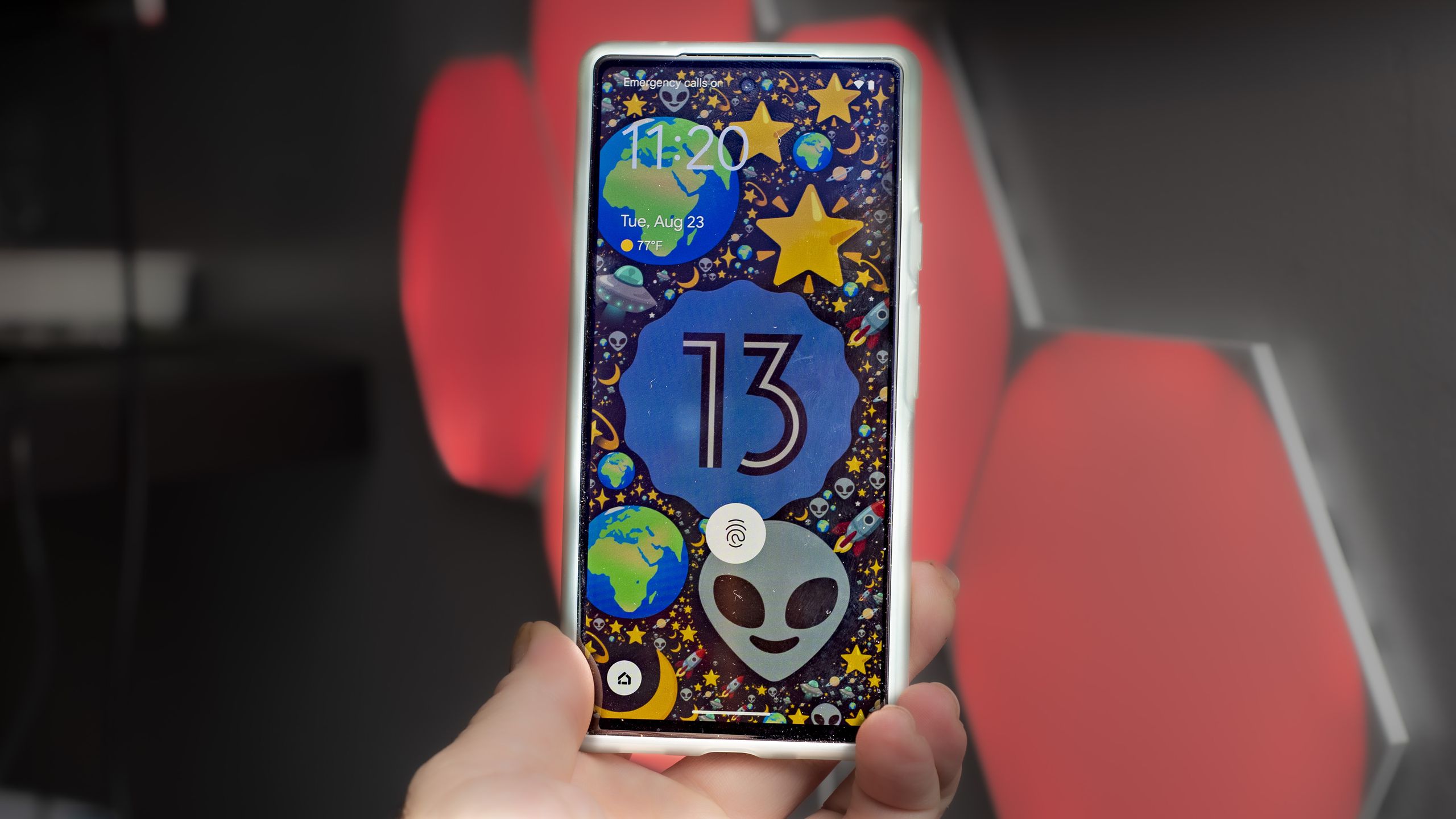 How to find the Android 13 Easter egg and make wild wallpapers with it ...