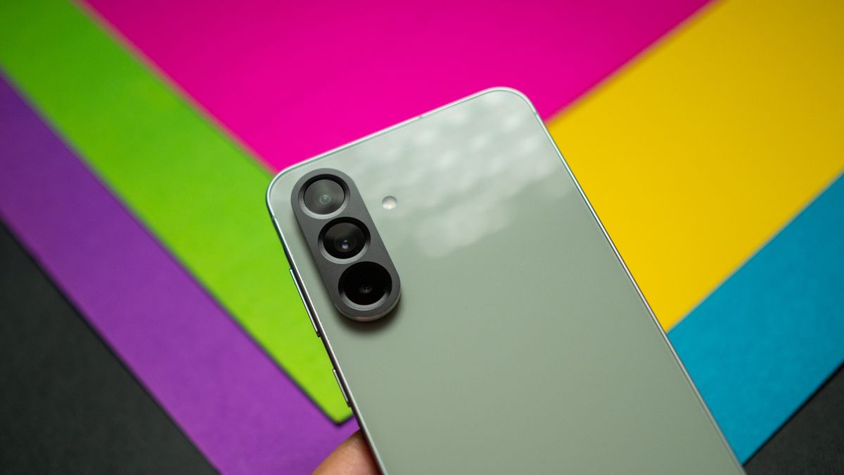 The Galaxy A56 is the worst mid-range phone I used in 2025 | Android ...