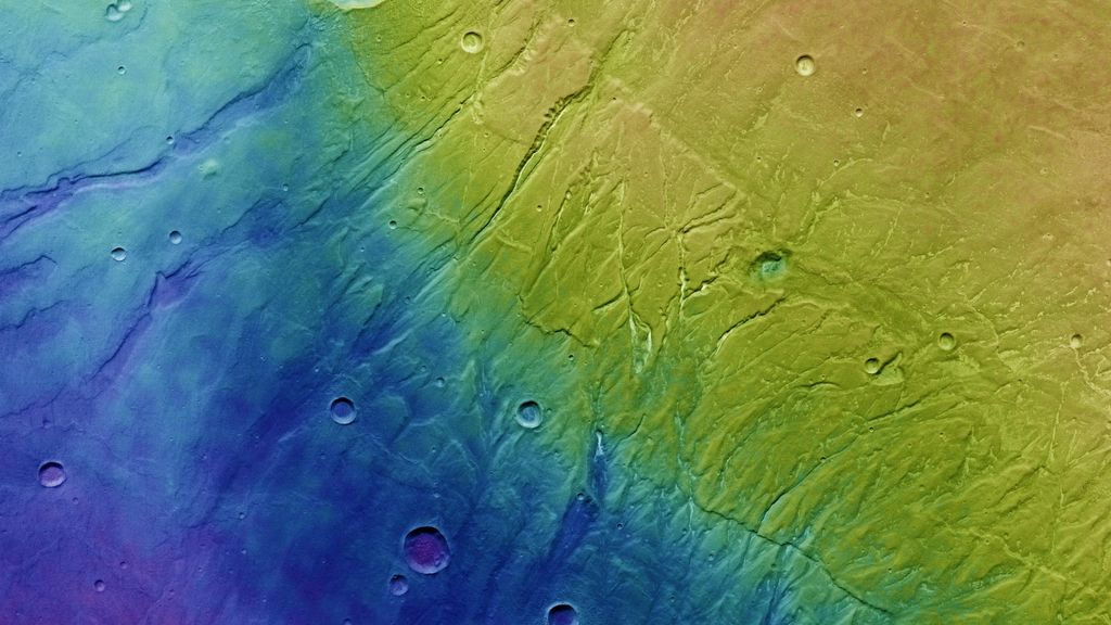 New Mars photo reveals scars from Red Planet's ancient past | Space